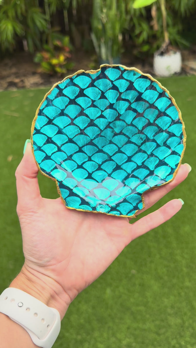 Mermaid Tail - Hand-Painted Scallop Shell Trinket Dish – Dora Knuteson Art